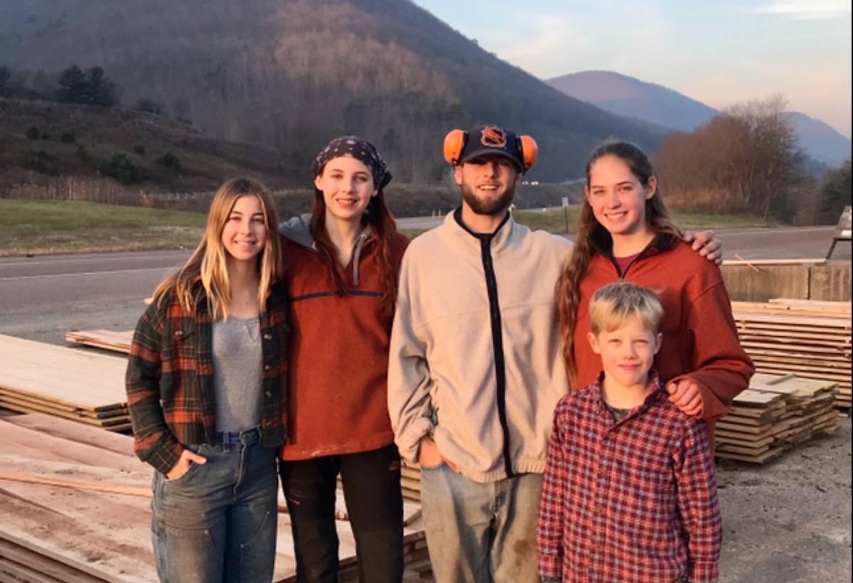 *HelpUsKeepOurBusinessAfloat - Fundraiser by Emerald Breon on *spotfund